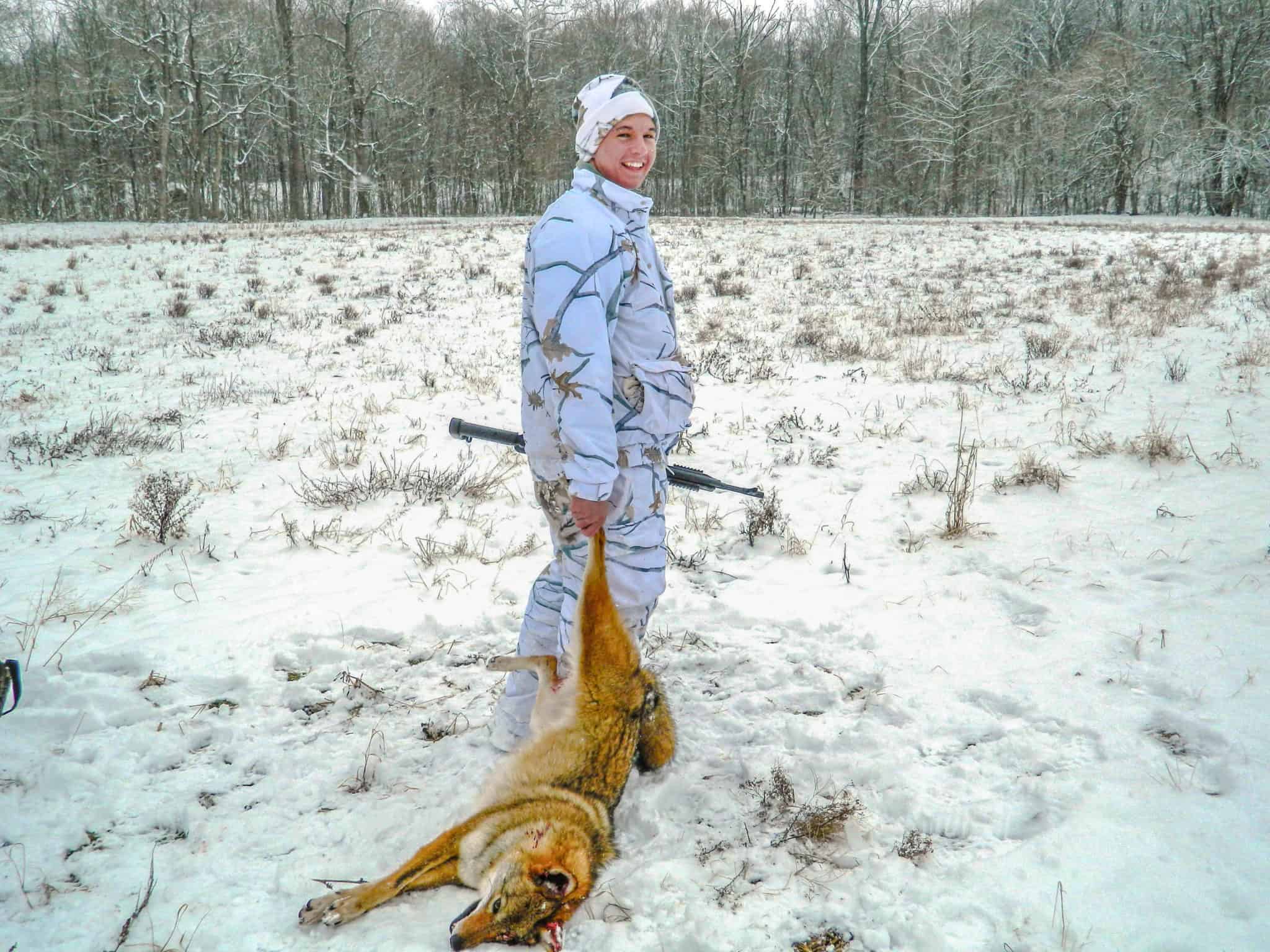 Guided Coyote Hunting in Illinois | Heartland Lodge