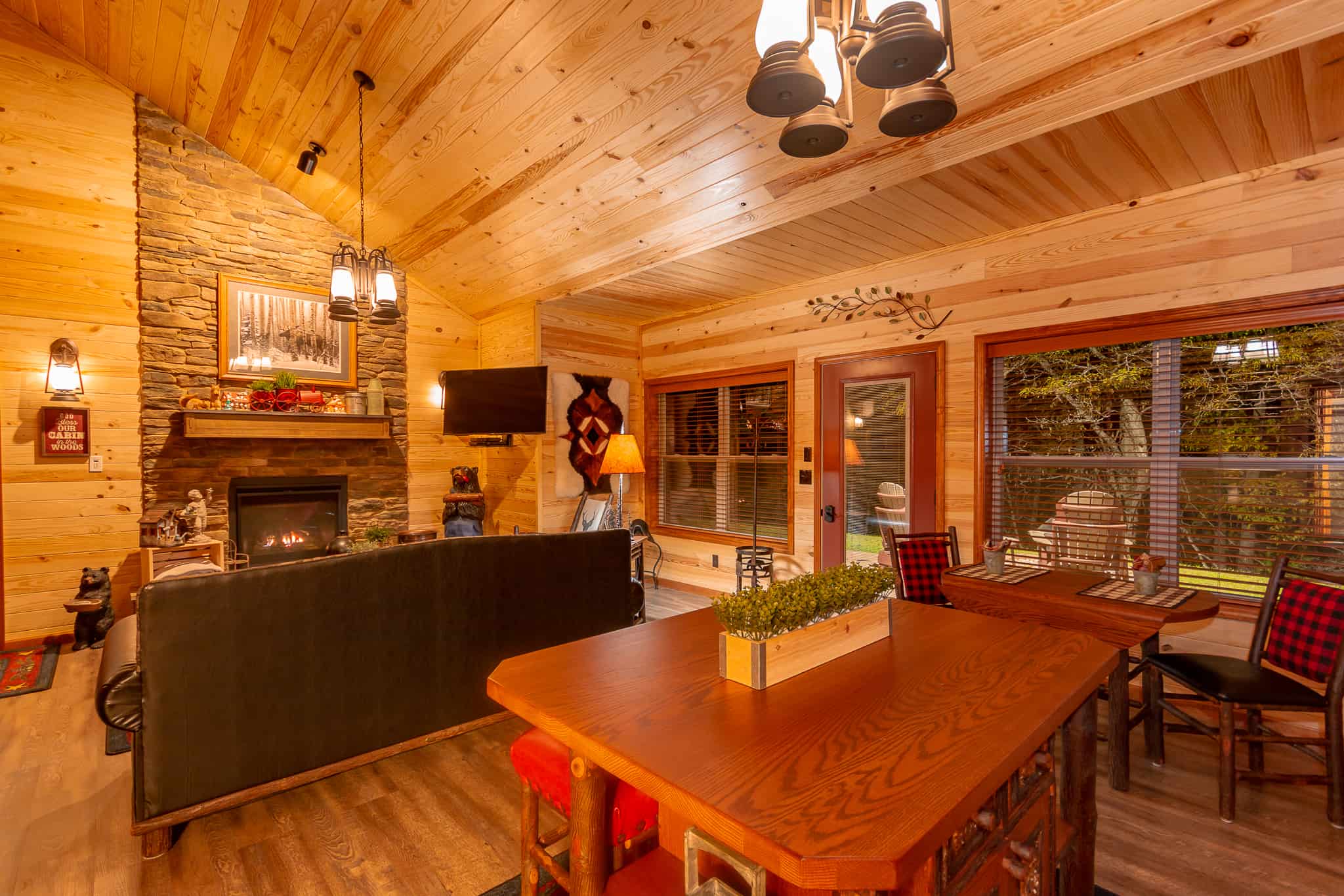 Decoy Den Cabin | Heartland Lodge